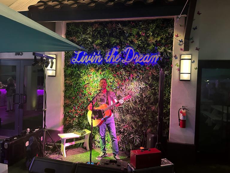 Live Music in Naples | Brunch in Naples at The Mini Bar